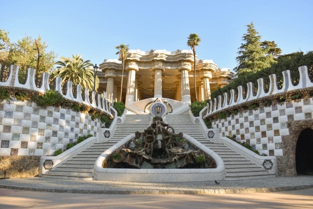 Park Güell Tickets: Opening Hours and Best Viewpoints